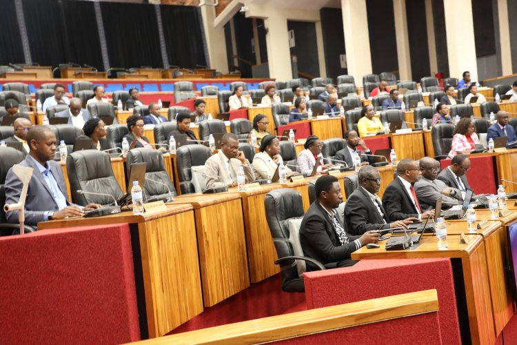 Sena y'u Rwanda irasaba Polisi koroshya ibihano bihabwa Abashoferi ...