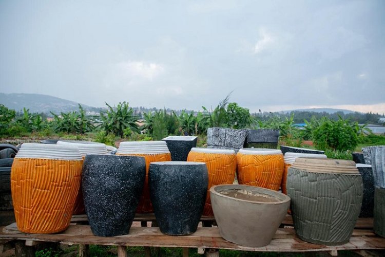 Kigali: Ababumba amavaze n'abahinga indabo barasaba ko bakongererwa ...