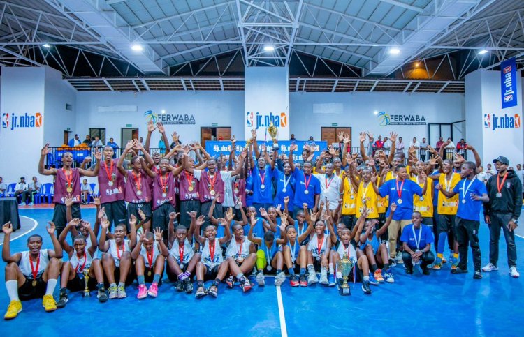 Basketball: Lycée de Kigali na GS Marie Reine Rwaza begukanye “2023 Jr ...