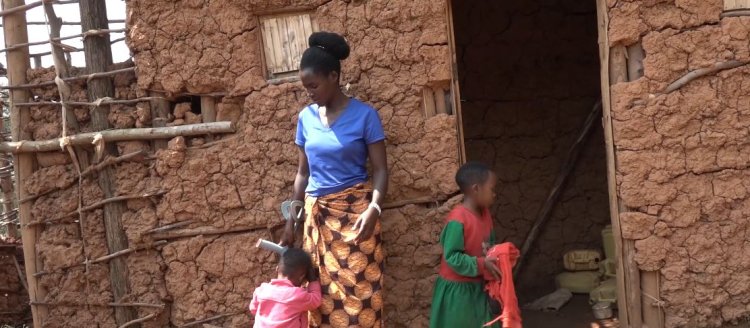 Nyamagabe: Arara mu gisa na nyakatsi nyuma yo kwizezwa isakaro ...