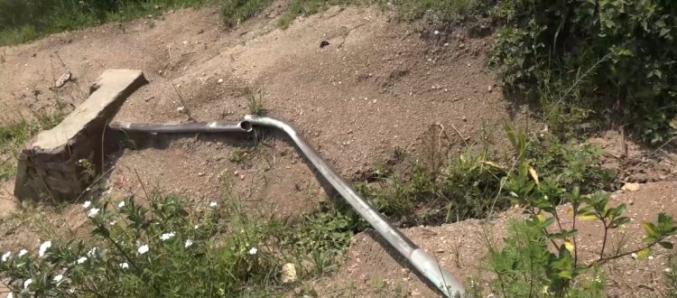 Nyanza - Kigoma: Bangiza amatiyo y'amazi ngo abajya kuvoma ...