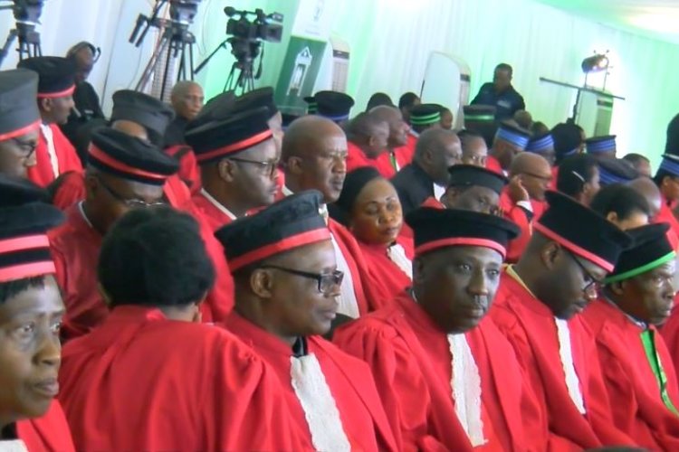 Mu Rwanda hamaze gushyirwaho abahuza b’umwuga 800 bazafasha abantu ...