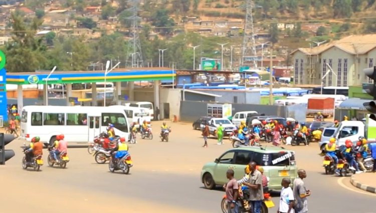 Abamotari barasabwa kutagenda bavugira kuri telephone no kuzumviraho ...