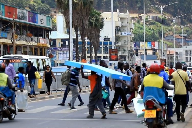 Uko Abanye-Congo n'Abarundi baba bakanakorera mu Rwanda babayeho muri ...